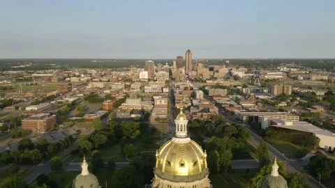 Birds Eye View. Iowa State Capital Revea... | Stock Video | Pond5