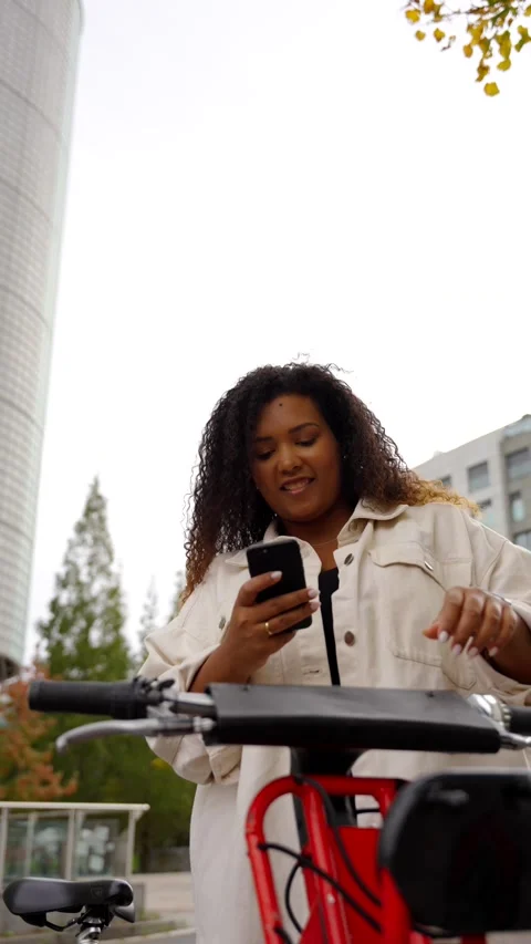 Black Woman Publi Stock Videos – Royalty-Free HD & 4K Videos | Pond5