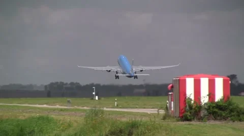 Plane Taking Off Stock Videos – Royalty-Free HD & 4K Videos | Page 5