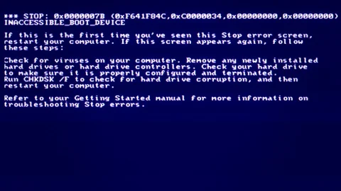 Blue screen of death in windows 2000 sof... | Stock Video | Pond5