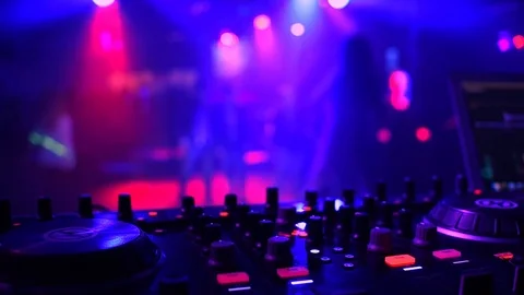 Singer Silhouette Girl Stock Videos – Royalty-Free HD & 4K Videos | Pond5