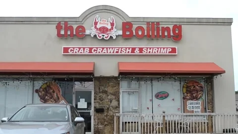 the Boiling Crab Crawfish and Shrimp Sig... | Stock Video | Pond5