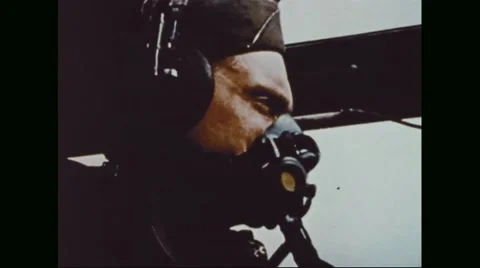 Bombardier Captain Vincent Evans flying Boeing B-17 Flying Fortress ...