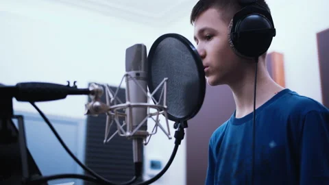 Mic Voice Stock Videos – Royalty-Free HD & 4K Videos