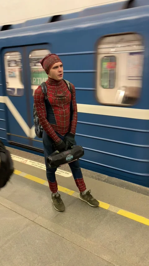 Subwa Break Stock Videos – Royalty-Free HD & 4K Videos | Pond5