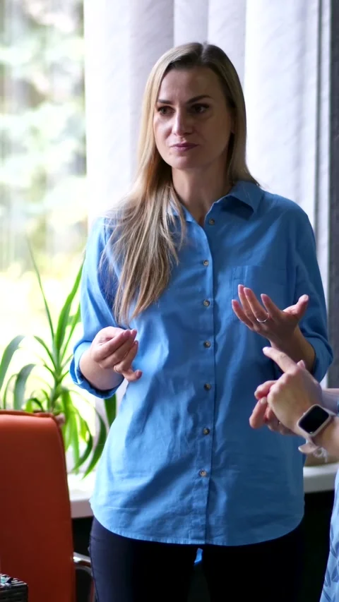 Japanese Office Girls Stock Videos – Royalty-Free HD & 4K Videos | Pond5