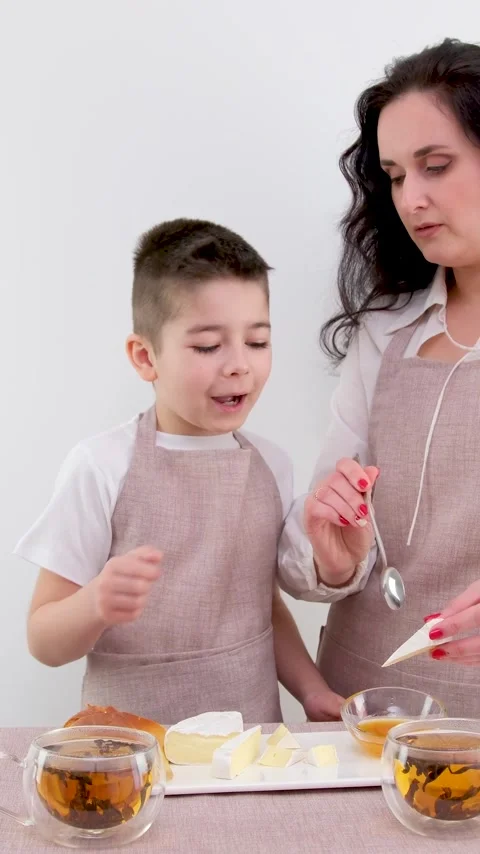 Mom Breakfast Boy Stock Videos – Royalty-Free HD & 4K Videos | Pond5