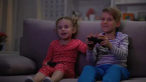 Sister Brothers Video Stock Videos – Royalty-Free HD & 4K Videos | Pond5