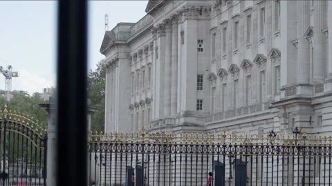 Buckingham Palace Side View | Stock Video | Pond5