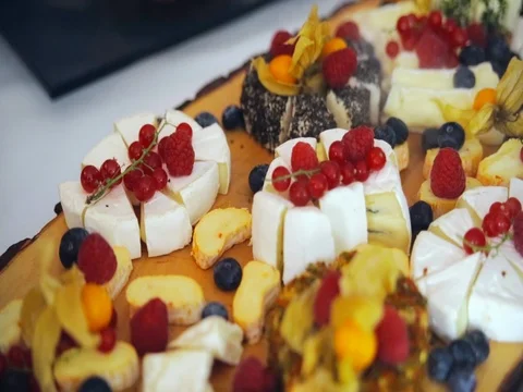 buffet: crawfish and shrimp are on the p... | Stock Video | Pond5