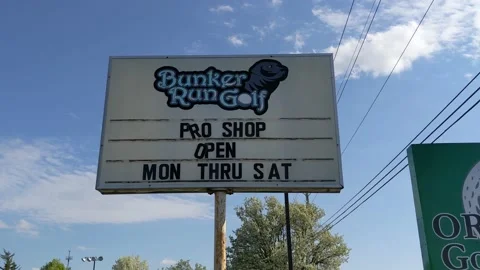 Bunker Run Golf Signage | Stock Video | Pond5