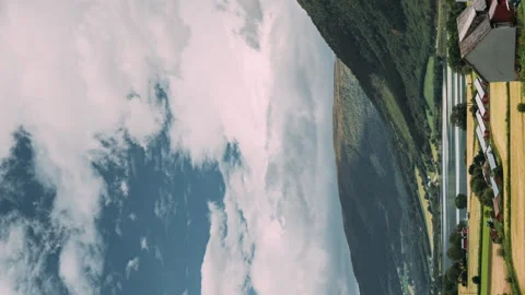 Og Abre Stock Videos – Royalty-Free HD & 4K Videos | Pond5