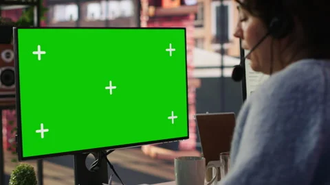 Live Agent At Stock Videos – Royalty-Free HD & 4K Videos