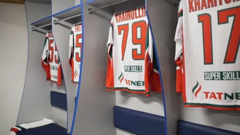 Hanging Back Stock Videos – Royalty-Free HD & 4K Videos | Pond5