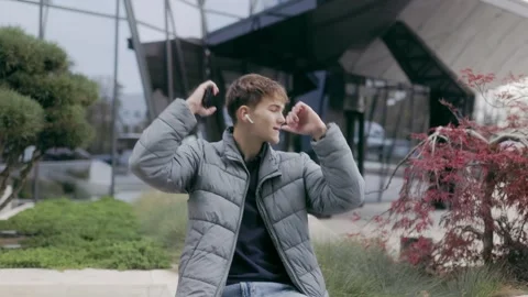 Music Vree Stock Videos – Royalty-Free HD & 4K Videos