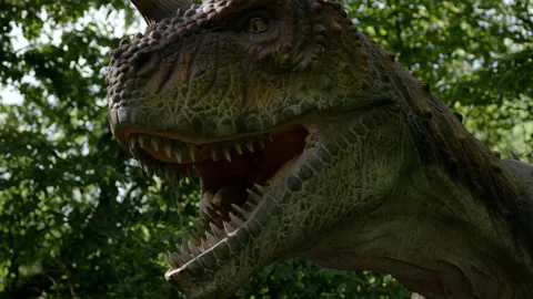 Carnotaurus Dinosaur Animatronic Effect | Stock Video | Pond5