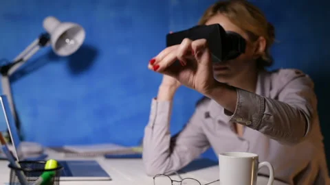 Woman Sign 3D Stock Videos – Royalty-Free HD & 4K Videos | Pond5