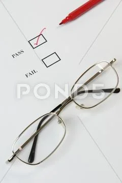 Check list - pass ~ Premium Stock Photo ~ Image #32160649