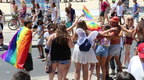 Crowds Cheering Audio Stock Videos – Royalty-Free HD & 4K Videos | Pond5