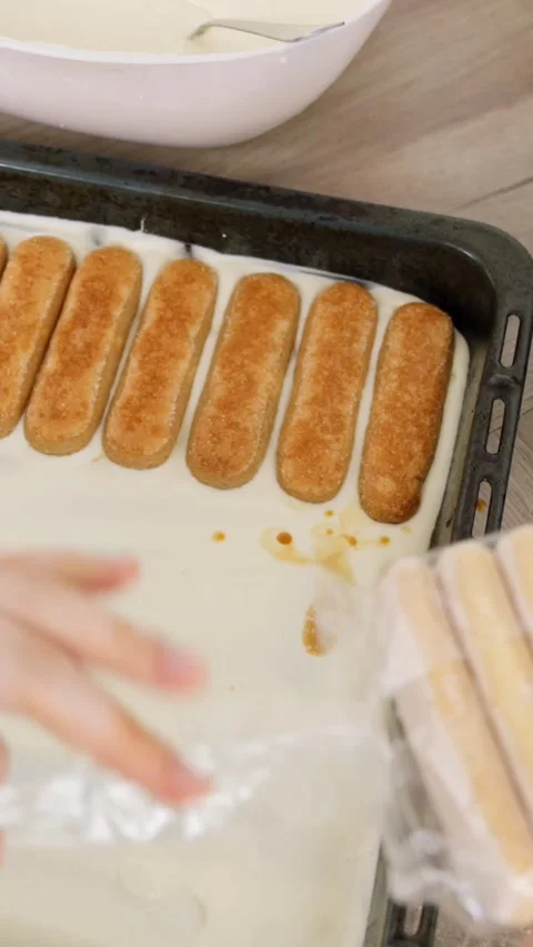 Cake Layering Stock Videos – Royalty-Free HD & 4K Videos | Pond5