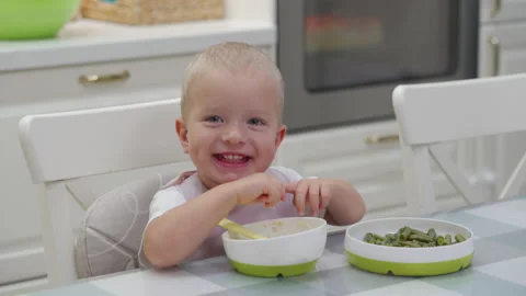 Want_To_Eat Video Stock Videos – Royalty-Free HD & 4K Videos