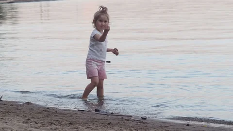 Play Cound Stock Videos – Royalty-Free HD & 4K Videos