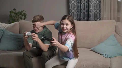 Sister Brothers Video Stock Videos – Royalty-Free HD & 4K Videos | Pond5