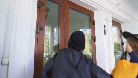 Neighbor Com Stock Videos – Royalty-Free HD & 4K Videos