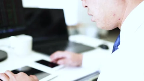 Trading In Chinese Stock Videos – Royalty-Free HD & 4K Videos | Pond5