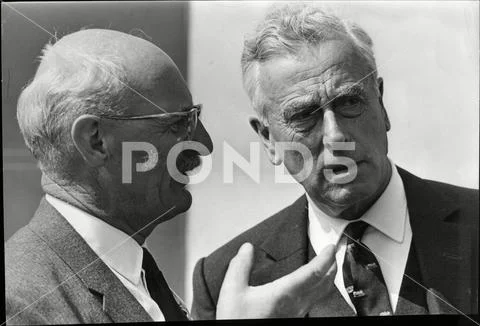 Christopher Cockerell Inventor Of The Hovercraft With Earl Mountbatten ...