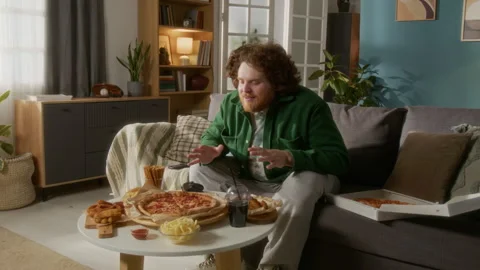 Chubby Wing Stock Videos – Royalty-Free HD & 4K Videos | Pond5