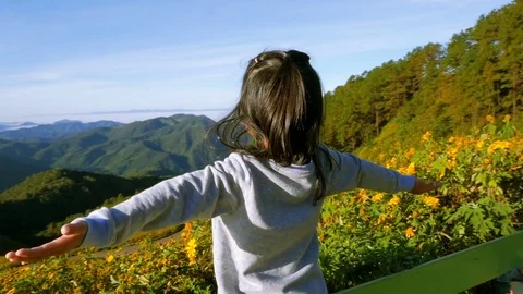 Extend! Stock Videos – Royalty-Free HD & 4K Videos | Pond5