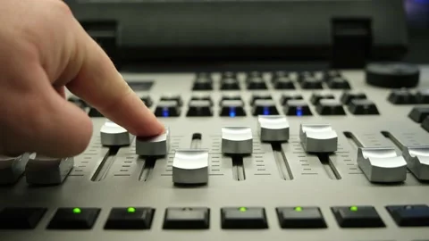 Tv Show Panel Stock Videos – Royalty-Free HD & 4K Videos | Pond5