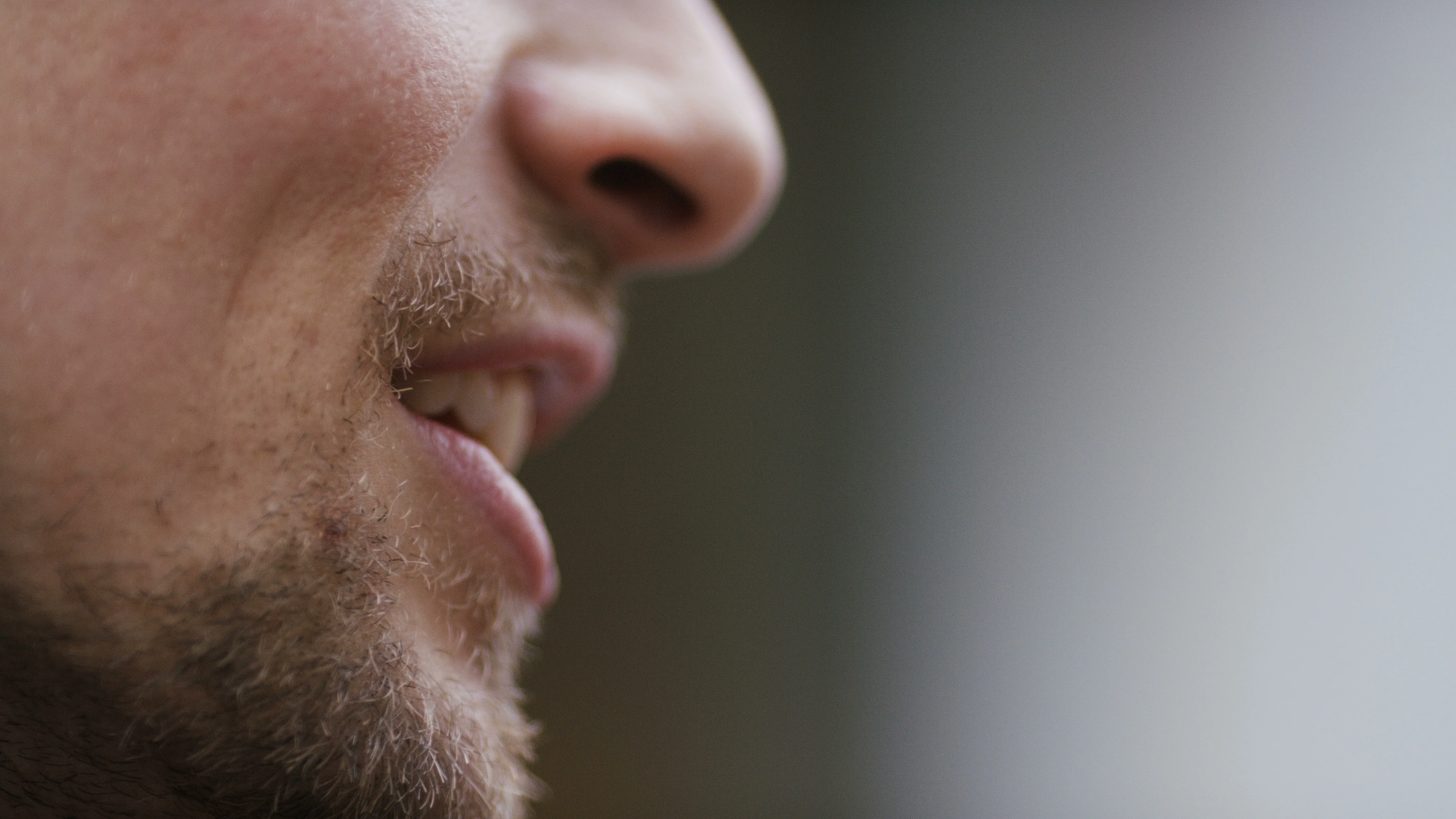 Close Up Lips Talking | Lipstutorial.org