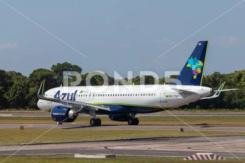 Closeup of Airbus A320-NEO of AZUL Brazilian Airlines on a runway ~ Hi ...
