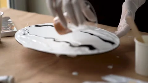 Golden Artist Stock Videos – Royalty-Free HD & 4K Videos | Pond5