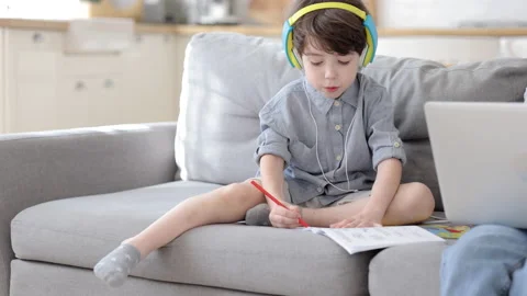 Cute Headphone Stock Videos – Royalty-Free HD & 4K Videos | Pond5