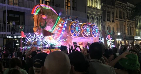 Throw Up D Stock Videos – Royalty-Free HD & 4K Videos