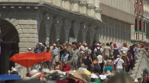 Crowd Tourist Stock Videos – Royalty-Free HD & 4K Videos