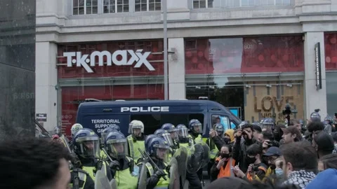 Chaotic Fight Stock Videos – Royalty-Free HD & 4K Videos