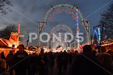 Crowds At The Hyde Park Winter Wonderland Hyde Park London. Pic: Mark ...
