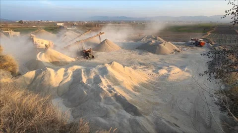 Open In Scree Stock Videos – Royalty-Free HD & 4K Videos