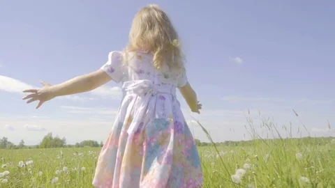 Little Gril Che Stock Videos – Royalty-Free HD & 4K Videos | Pond5