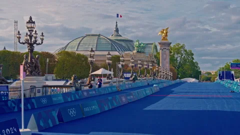 Decorating the Alexander Bridge in Paris... | Stock Video | Pond5