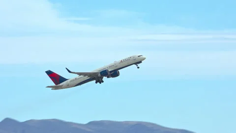 Delta Boeing 757 Taking Off from Las Veg... | Stock Video | Pond5