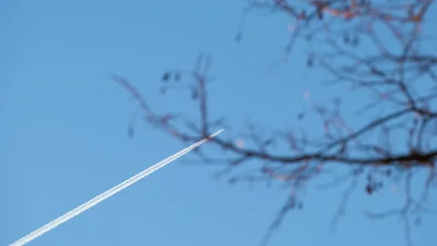 Plane Transparent Stock Videos – Royalty-Free HD & 4K Videos | Pond5