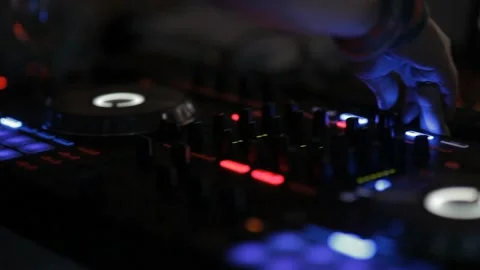 2000S Club Music Stock Videos – Royalty-Free HD & 4K Videos | Pond5