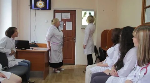 Read Picture Stock Videos – Royalty-Free HD & 4K Videos