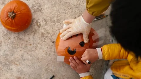 Drawing Outlines Cartoon Stock Videos – Royalty-Free HD & 4K Videos