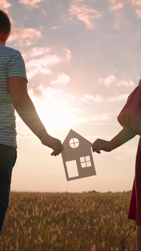 House Buying Girls Stock Videos – Royalty-Free HD & 4K Videos | Pond5